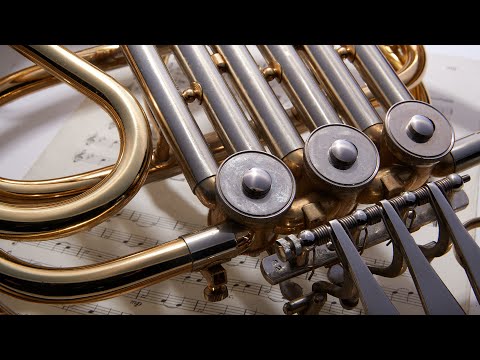 Controlling highlights on shiny objects - YouTube