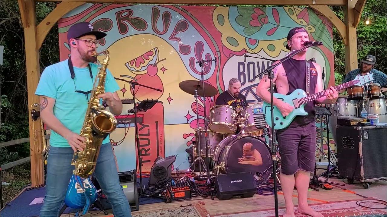 Bumpin Uglies Opens With Screens Live At Bowstring Brewyard May 2023 Youtube