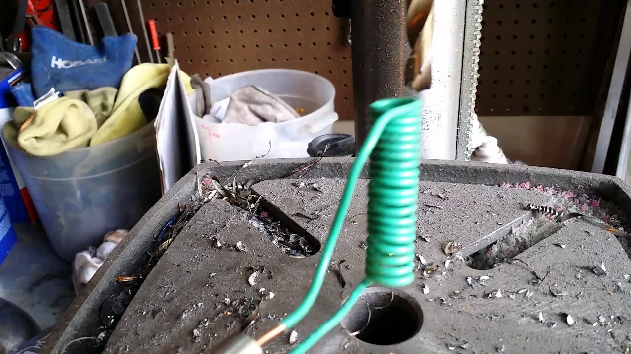 Demagnetize your drill bit and tools - YouTube