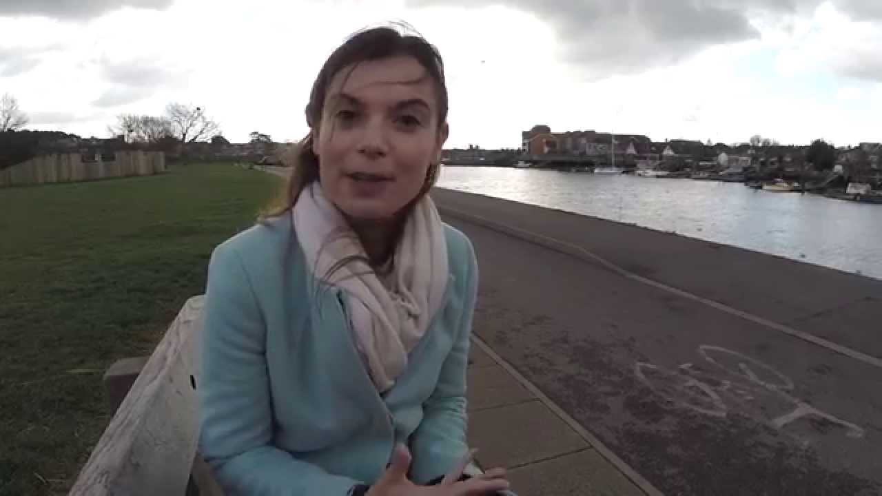 Labour's Rowenna Davis: Pledge 5, Here for you - YouTube