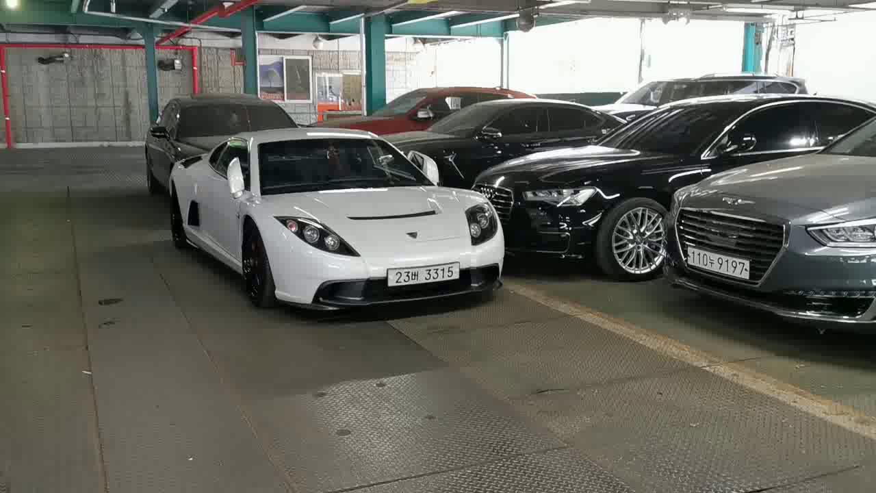 Oullim Motors Spirra 스피라 - YouTube