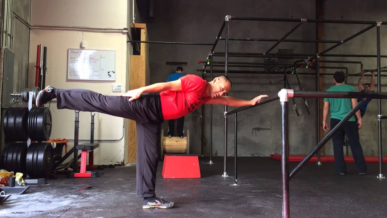 Push Up + Single Hip Extension - YouTube