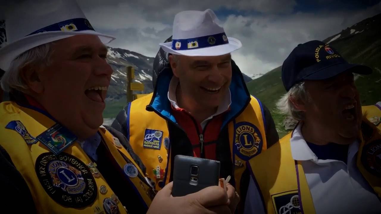 Guinness World Records™ - The longest line of spectacles - Mont-Cenis ...