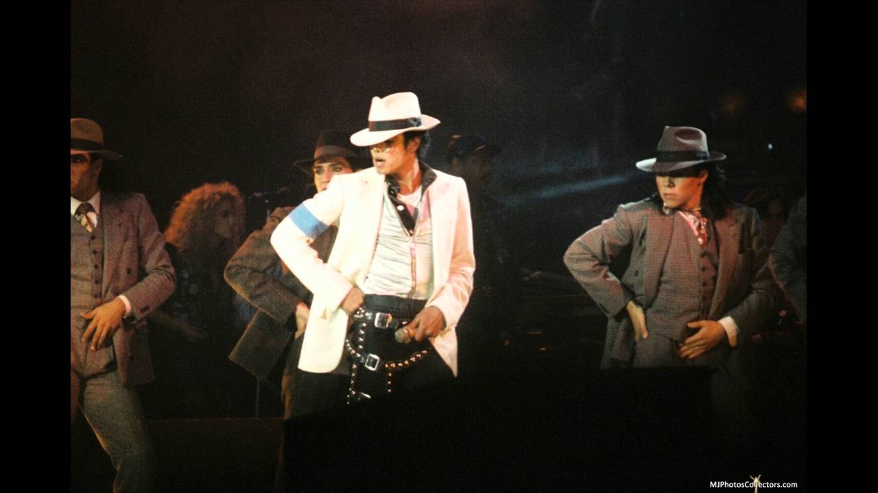 Smooth Criminal - Live Studio Version - Bad World Tour 1988 - YouTube