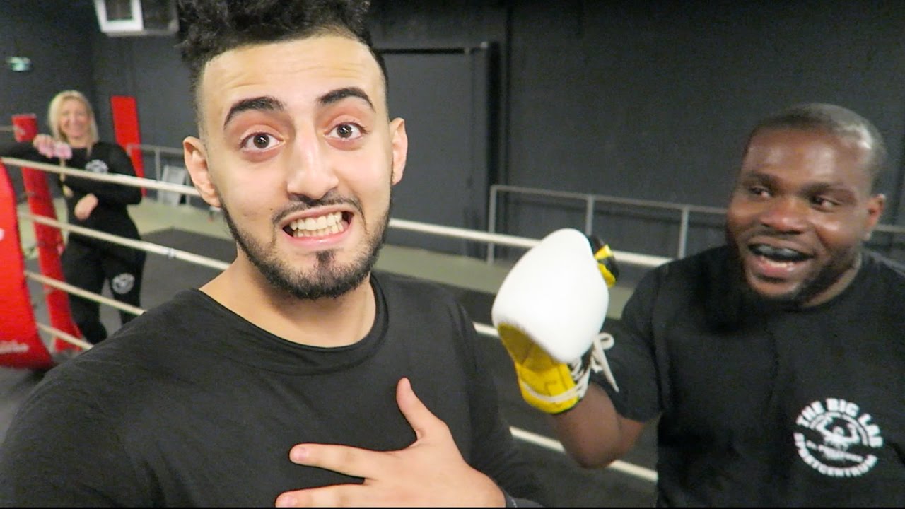 FIGHTING A PRO BOXER!!! - YouTube