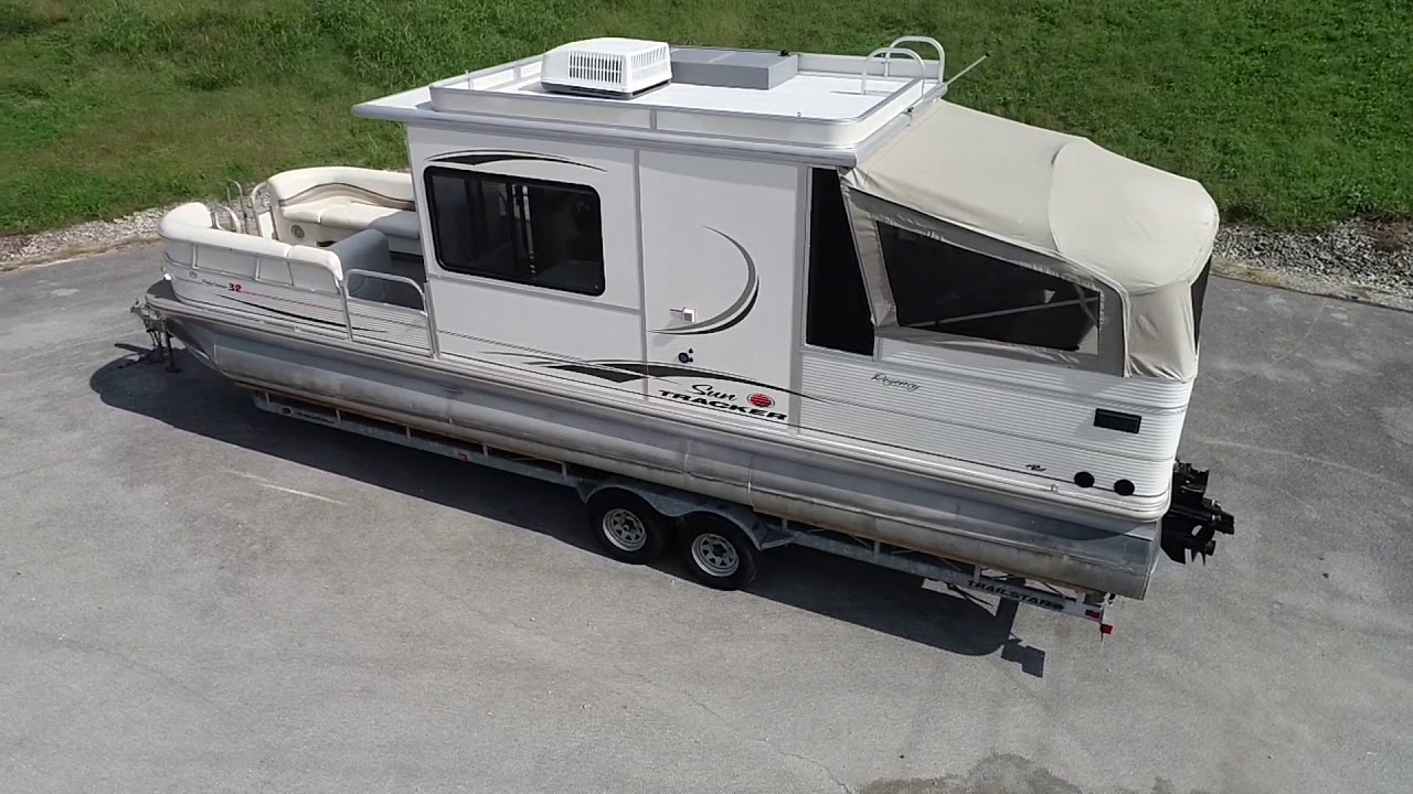 2006 Sun Tracker 32 Party Hut at Lake Cumberland Marine - YouTube