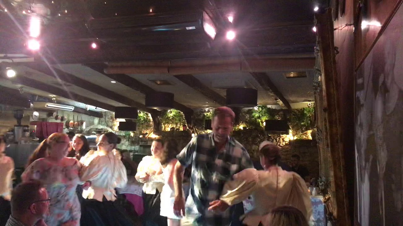 Maltese Traditional Dance - YouTube