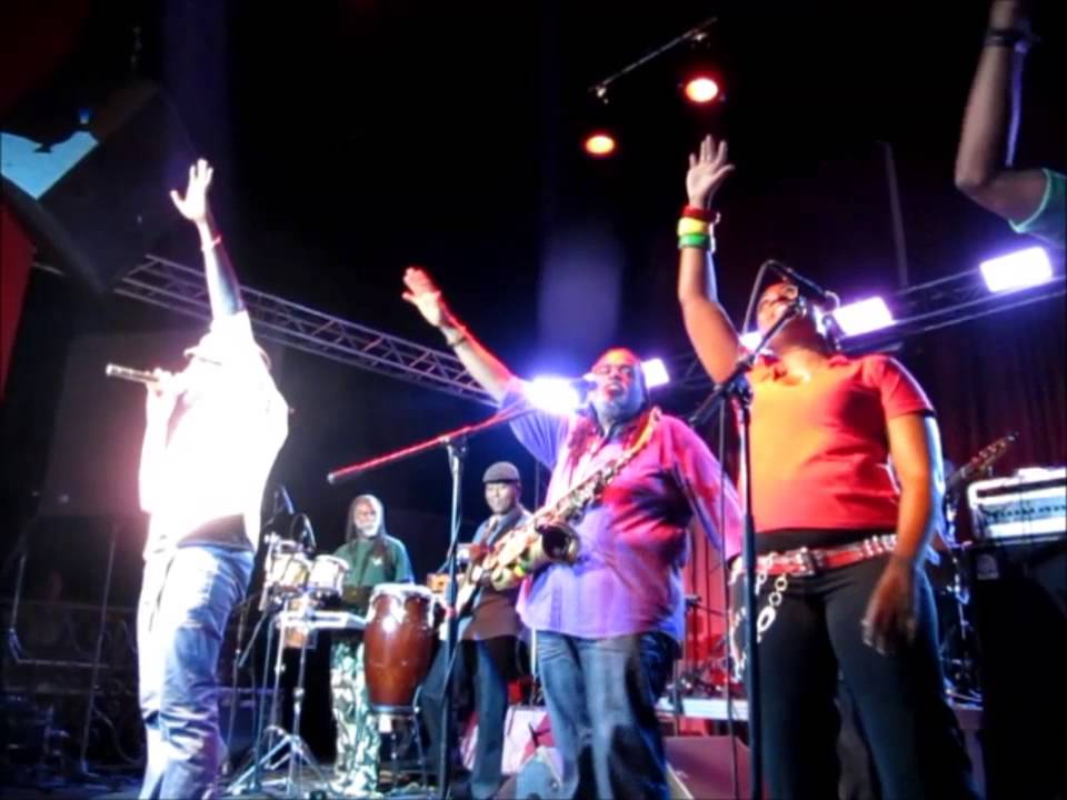 Tarrus Riley concert in Costa Rica 2012 - YouTube
