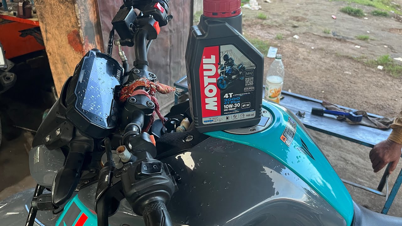 Yamaha mt15 engine oil change, how to do it? MT 15 | Yamaha MT engine ...