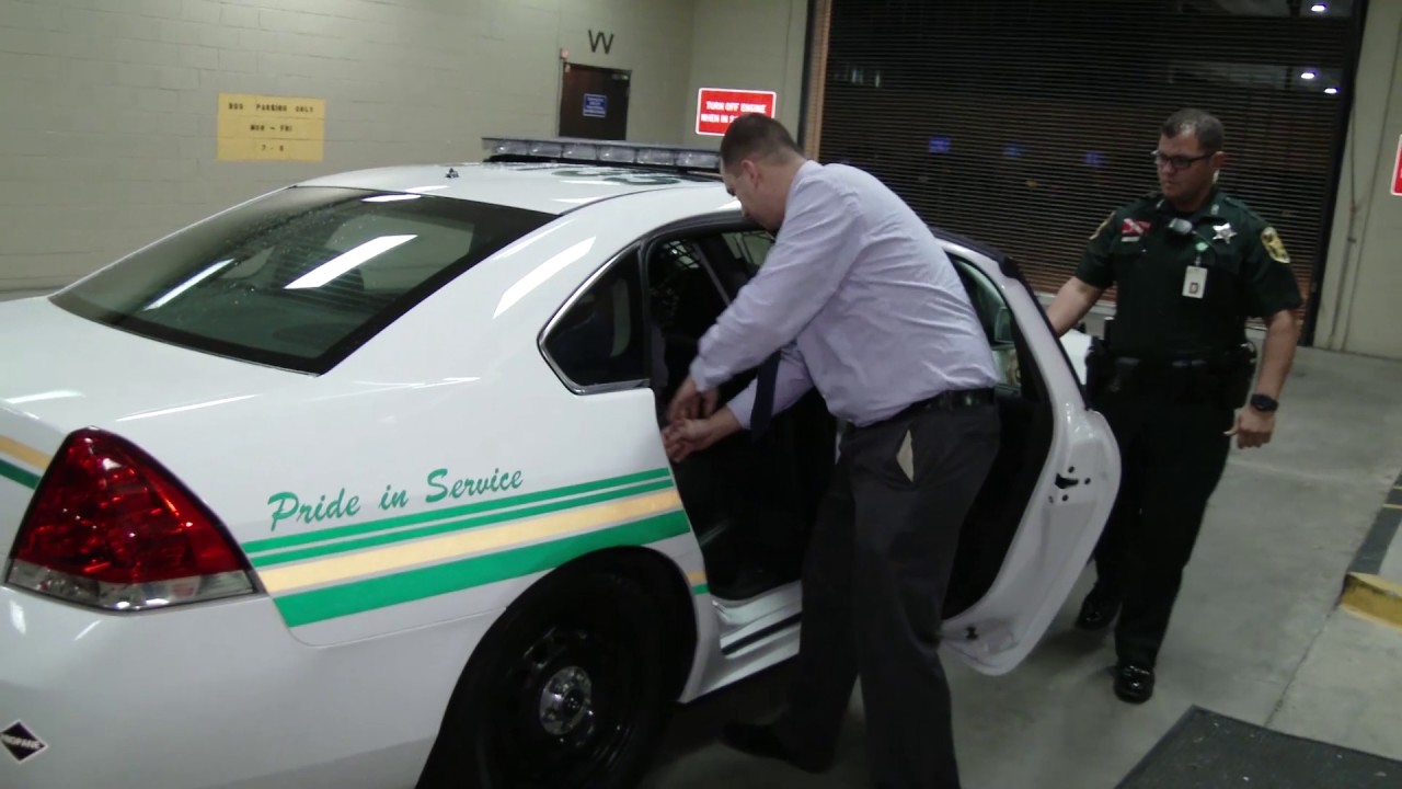 Christopher Lobban at PCSO Booking Facility - YouTube