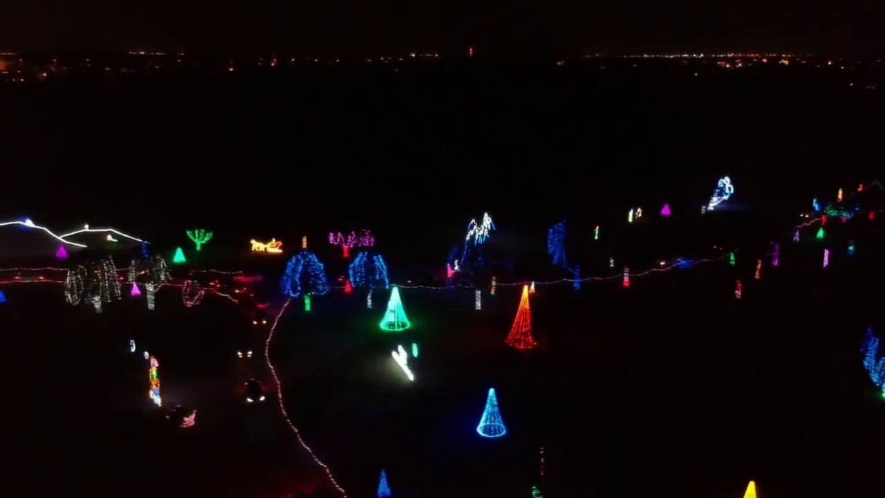 DJI Spark Flyover of Longview Christmas Lights 2017 - YouTube