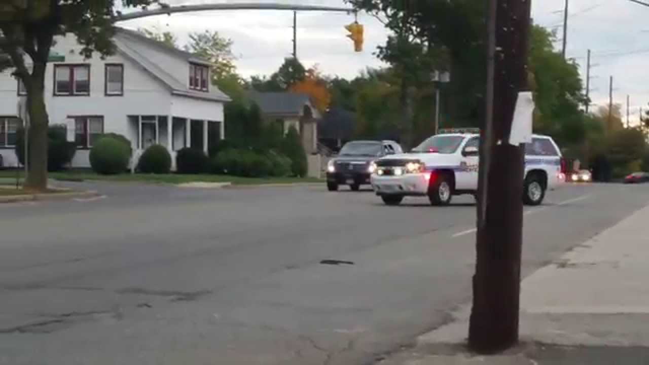 Syosset Fire Department - Fire Medic Responding - YouTube