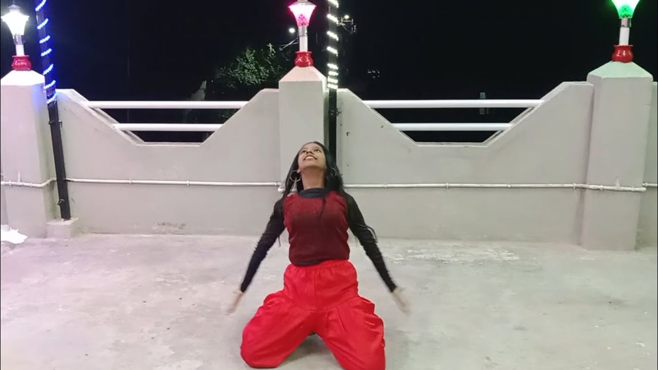 Chal chaiye chaiye song#chal chaiye chaiye song dance# - YouTube