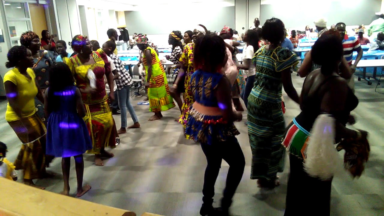 Mabaan folks and kids dancing at the grad party - YouTube