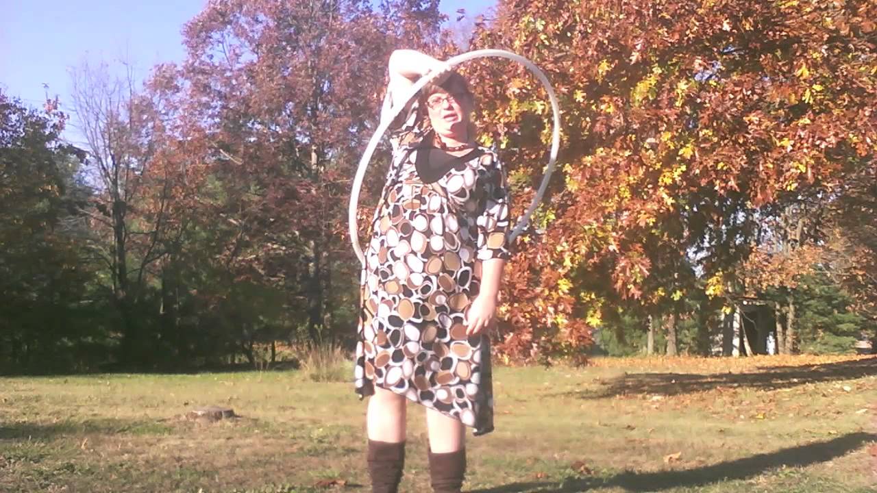 Beginner Hula Hoop Tricks - The Lift - YouTube