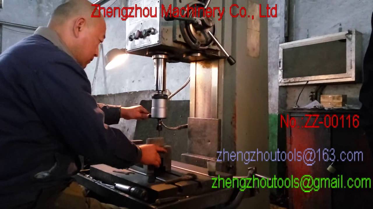 how to use reversible tap chuck - YouTube