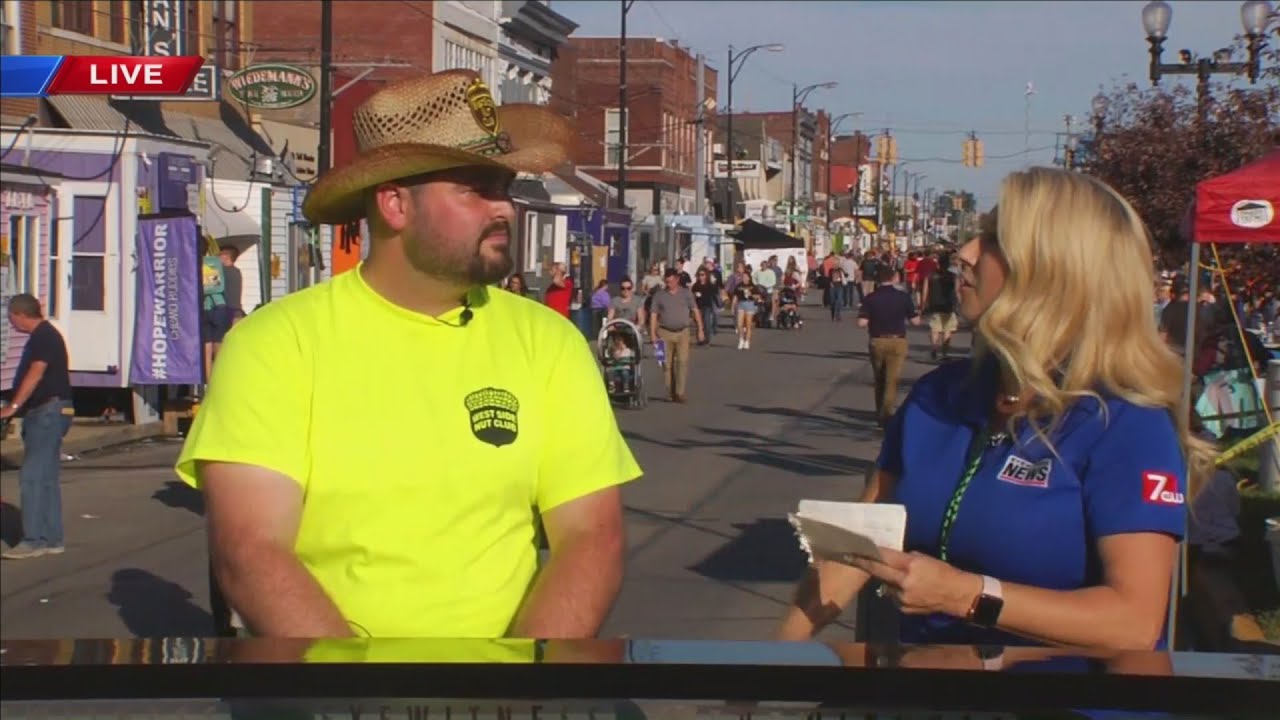 Fall Festival's Lighthouse Parade - YouTube