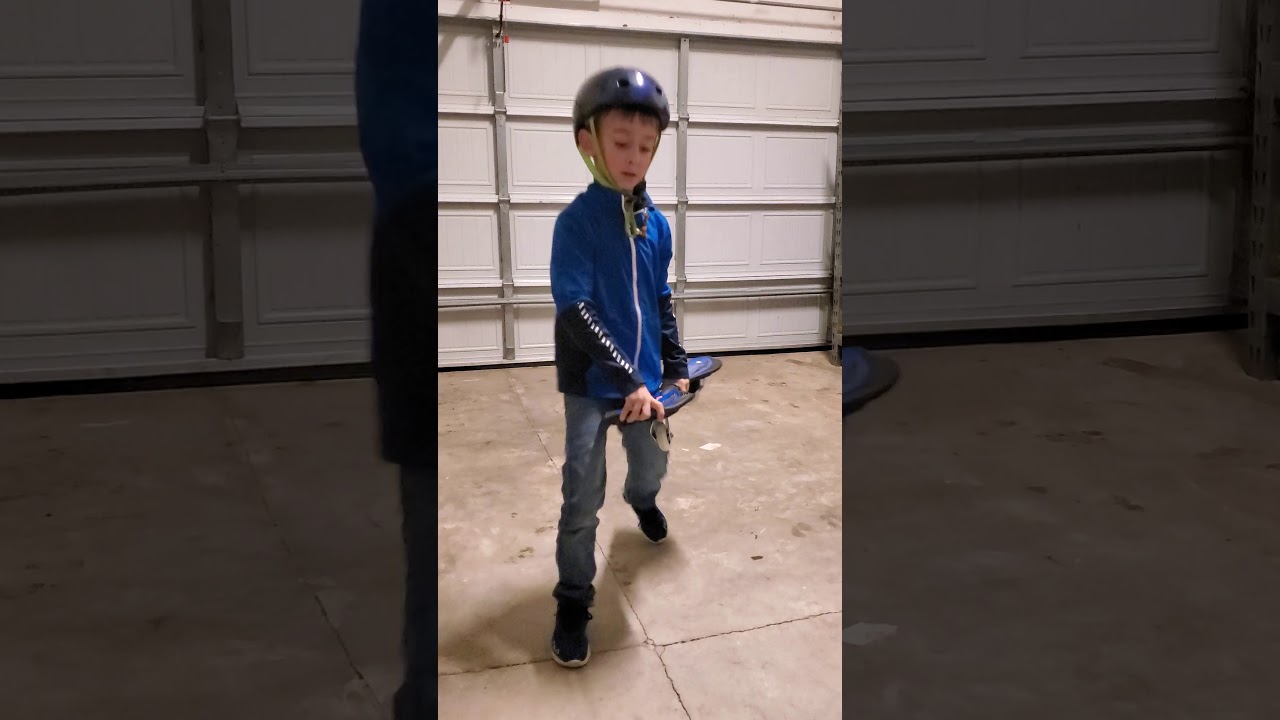 How to ride a ripstick (video 1) - YouTube