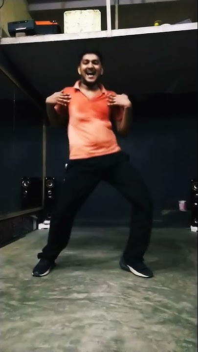 Oops King Song Dance #ytshorts - YouTube