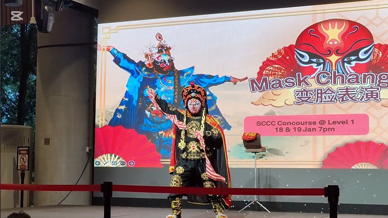 Face Changing by Alex, 变脸表演, SCCC 2025 #cny2025 #蛇prise - YouTube