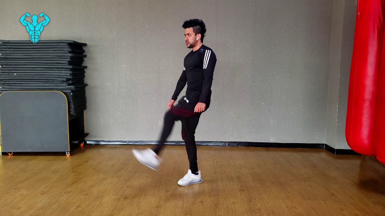 TRAINING WITHOUT EQUIPMENT - Backward lunge with front kick left - YouTube