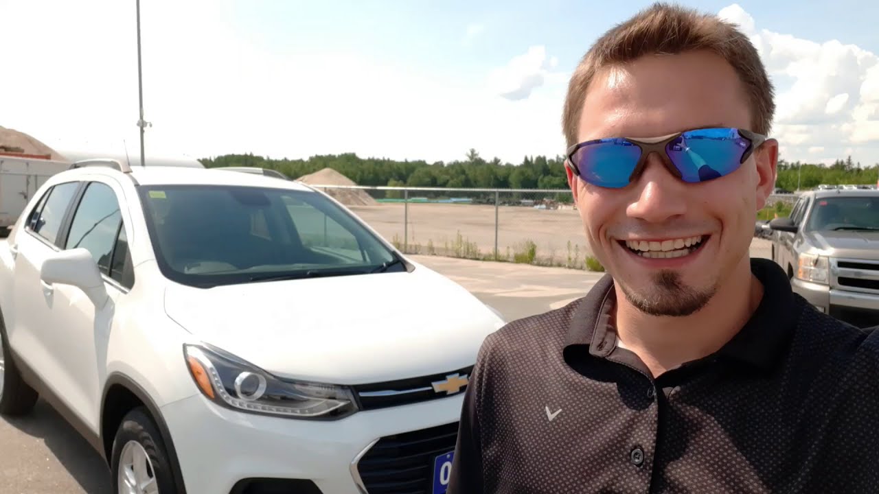 2020 Chevy Trax LT Inside look - YouTube