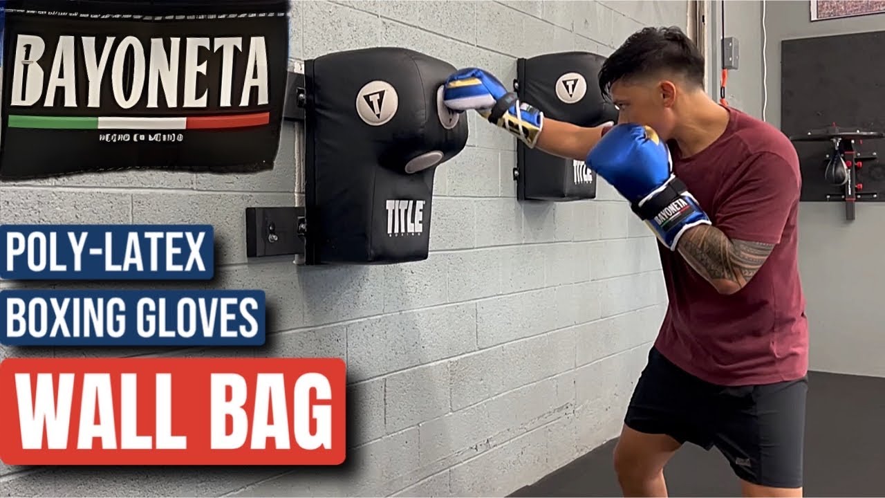 WALL BAG- Bayoneta Poly-Latex Boxing Gloves - YouTube