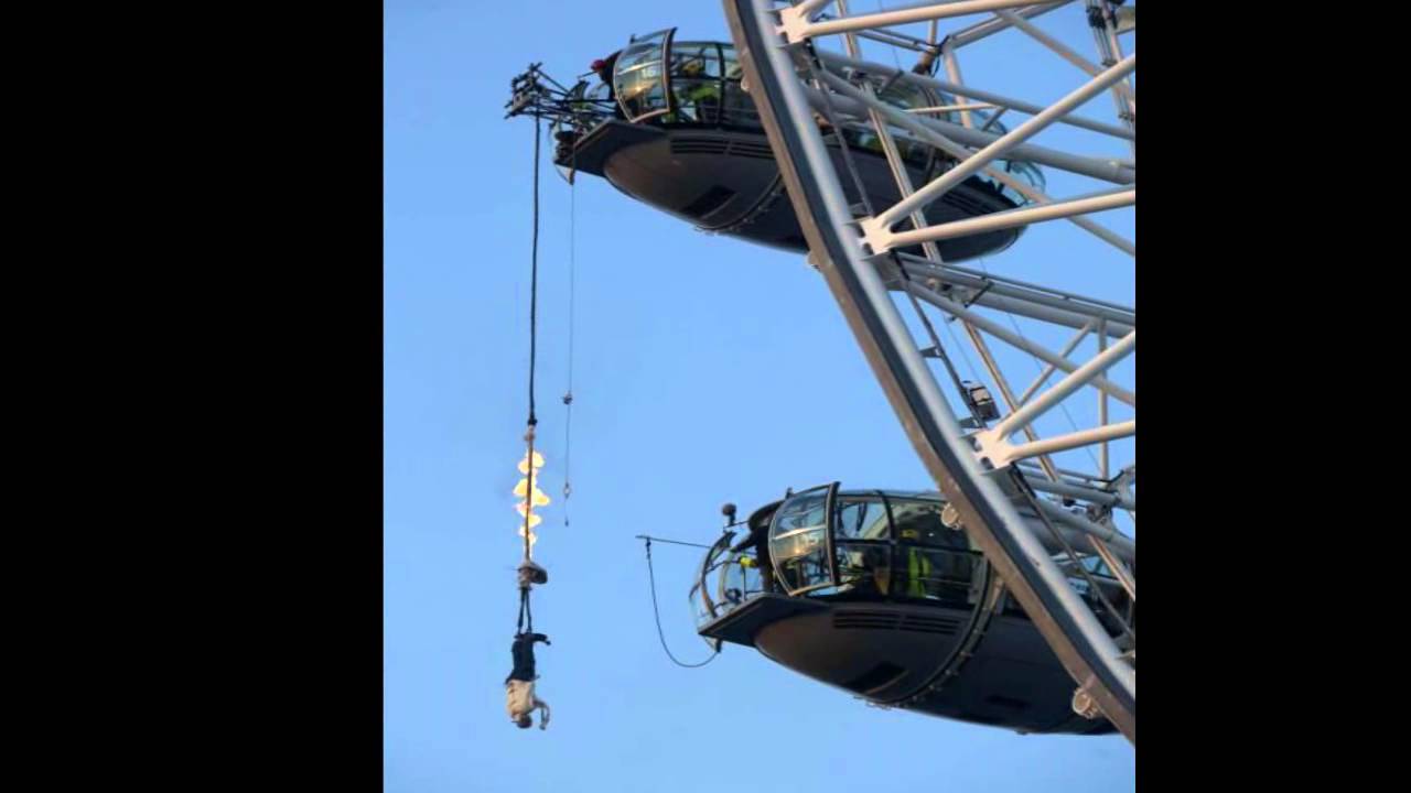 Miraculous escape Eye 'Houdini' strapped into strait jacket and tied to ...