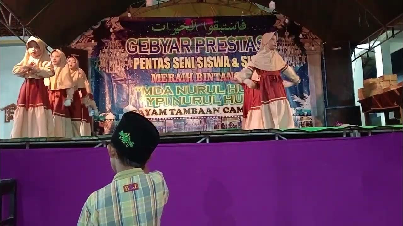 tarian islami bagian putri di MD Nurul Huda - YouTube