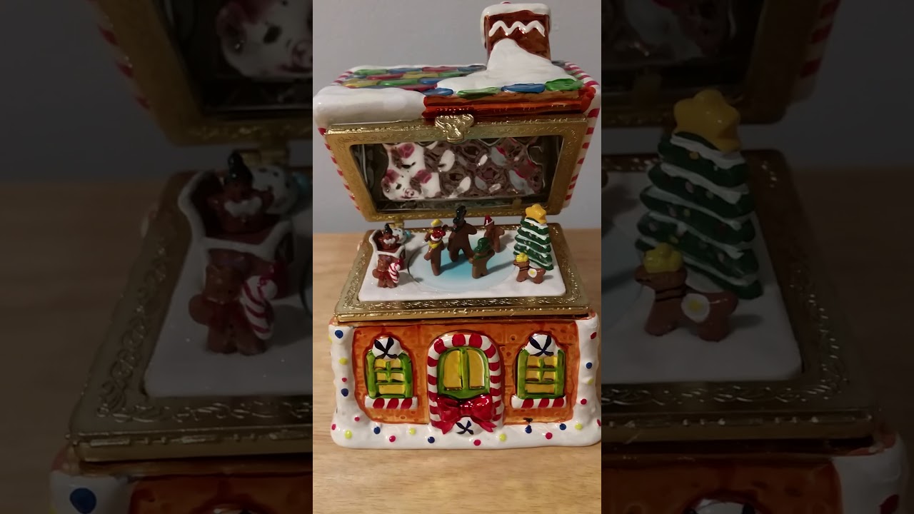 Gingerbread House Music Box - YouTube