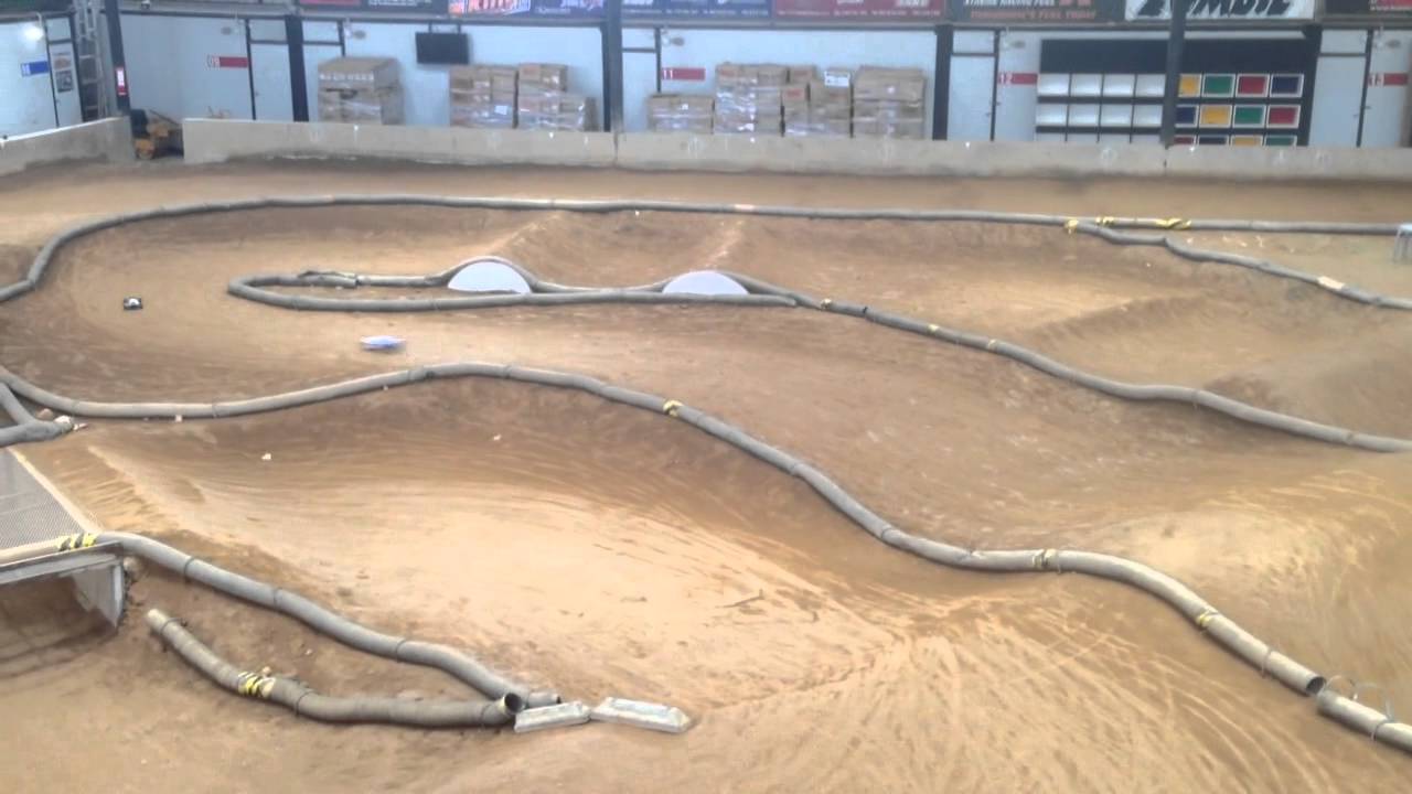 Carisma GTB at Lali with green wheels - YouTube