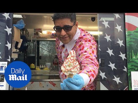 Over 2,000 people queue to buy from Mr Tee King Of Desserts van - Daily Mail