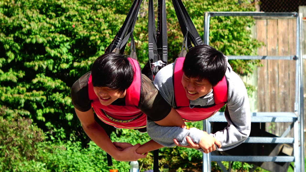 [4K] Xtreme Skyflyer Ride at Canada's Wonderland - YouTube