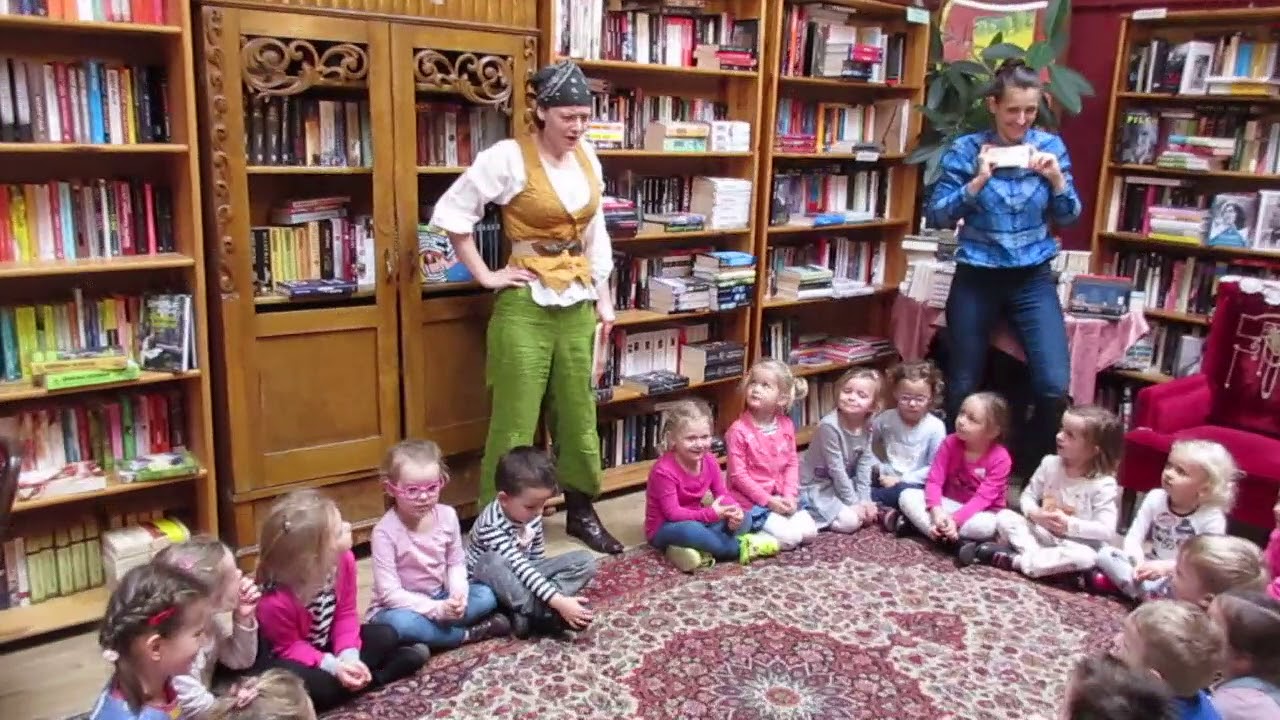 Pirat Rabarbar rusza w rejs! - YouTube