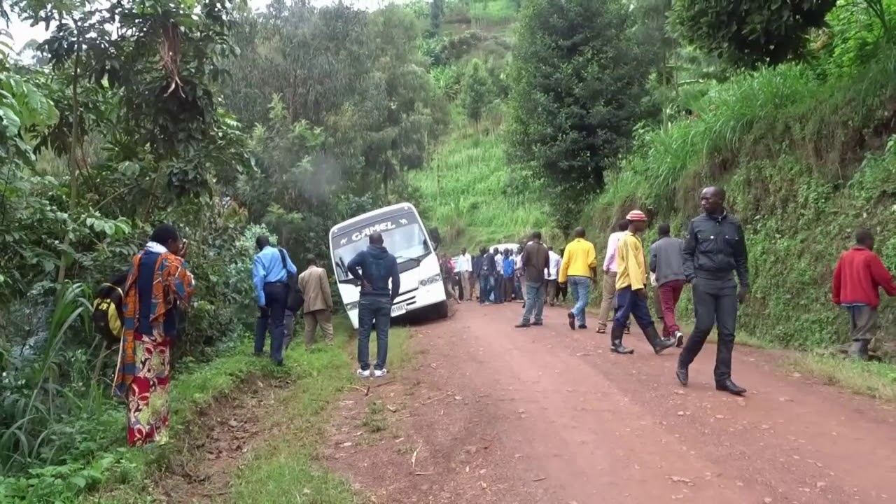 Virunga Express - sur la route - Ruhengeri -Kigali (Rwanda) - YouTube