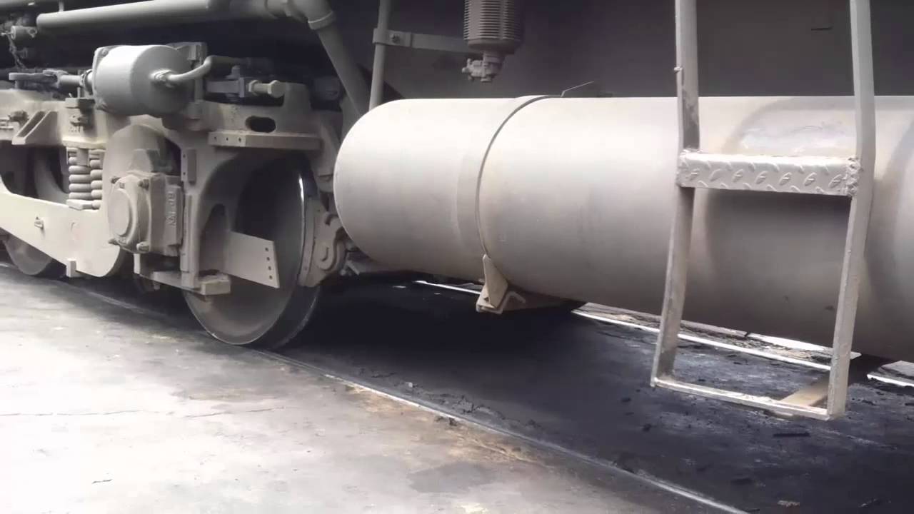 TRAIN For CHILDREN Rail Yard Tour Inside Diesel Engine by ...