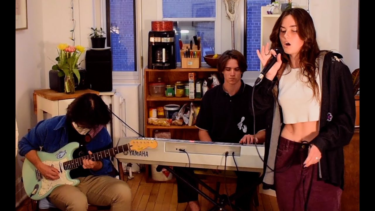 Tess Buckley - This Charming Man by The Smiths (Cover) - YouTube