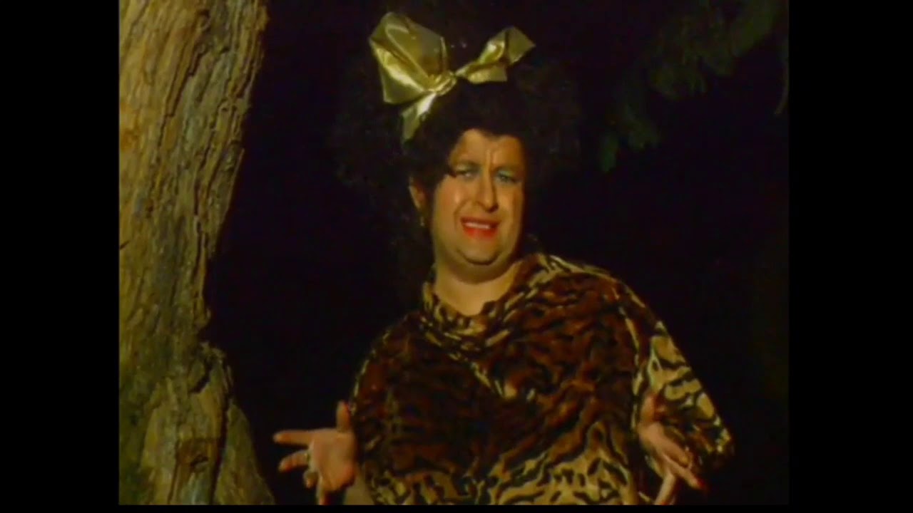 Hoer Ry Die Boere - Casper Rasper Show Skets - YouTube