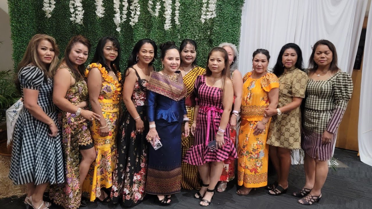 ភោជនីយដ្ឋានសំពៅមាស Kroma and Sarong Party at Sompao Meas Restaurant ...