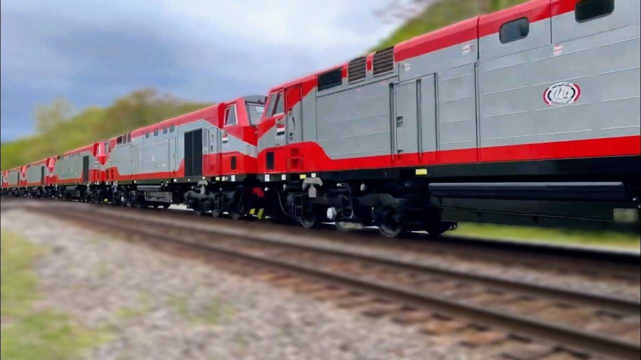 الدفعة الثانية من الجرارات المصرية الجديدة وابتك Wabtec ES30ACi أثناء ...