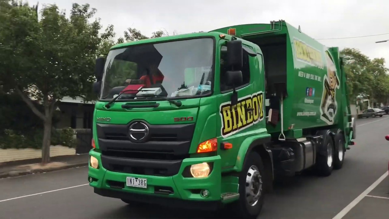 Bin Boy’s 20m3 Hino Urbin (Garbage) - YouTube