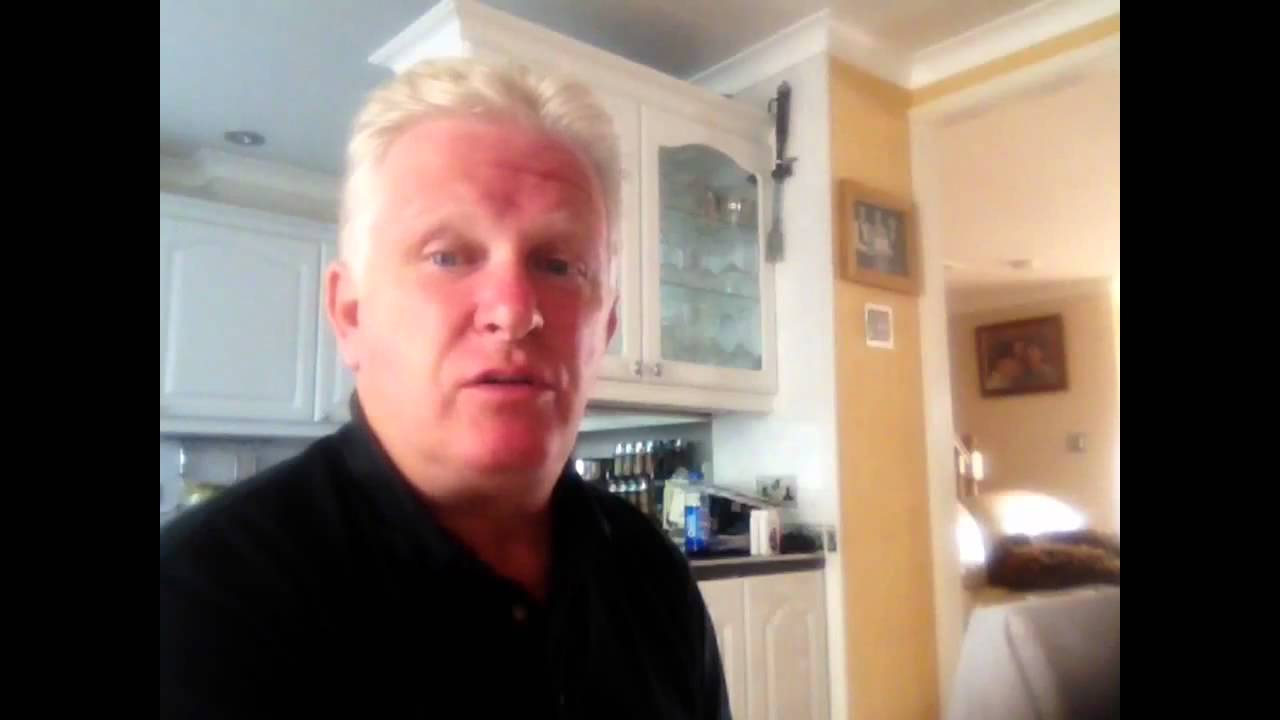 Watch Peter bite into an Apple after Dental Implants in London by Dr ...