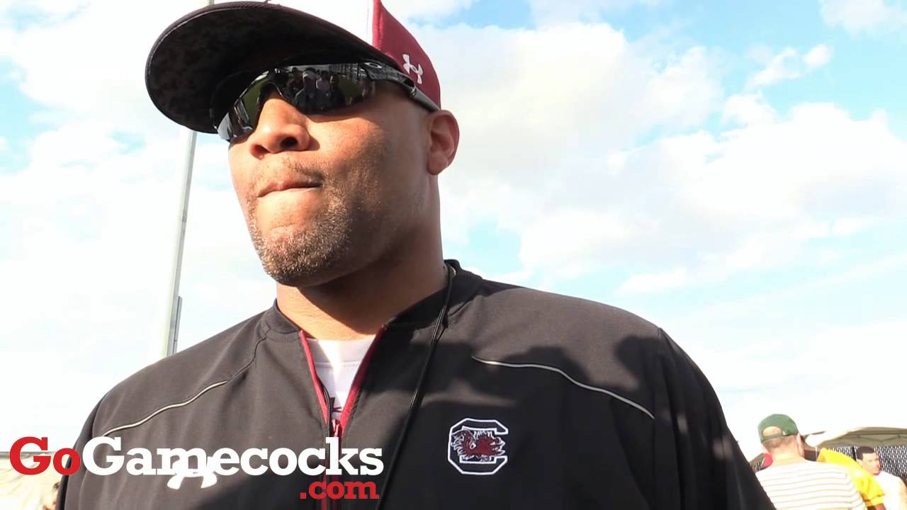 Deke Adams on defensive changes, player conditioning - YouTube