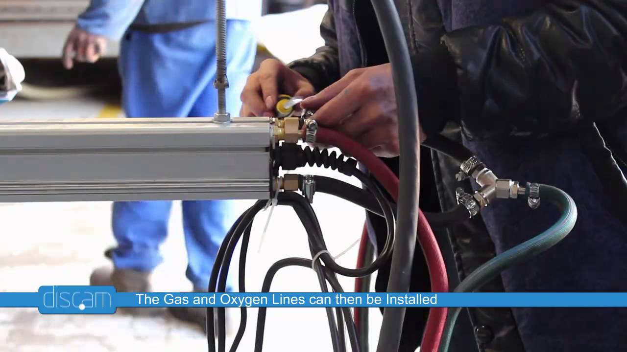 Flame Cutting by MetalWise CNC Plasma Cutter - YouTube