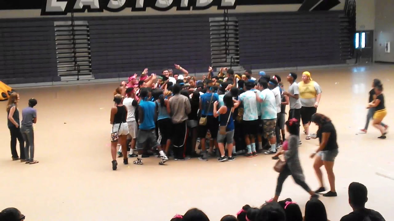 Best riot ever - YouTube