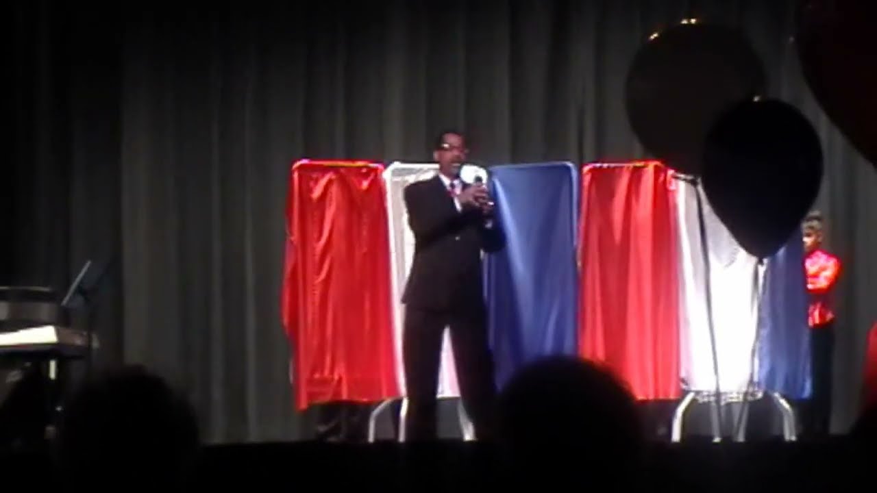 Dr. Howard Patton singing "The Impossible Dream" - YouTube