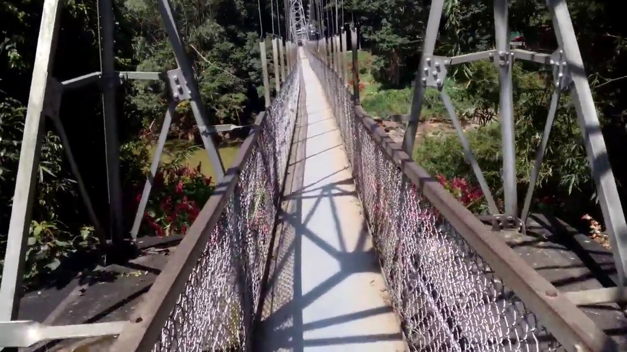 Hanging bridge @ Peradeniya Park - Sri Lanka - YouTube