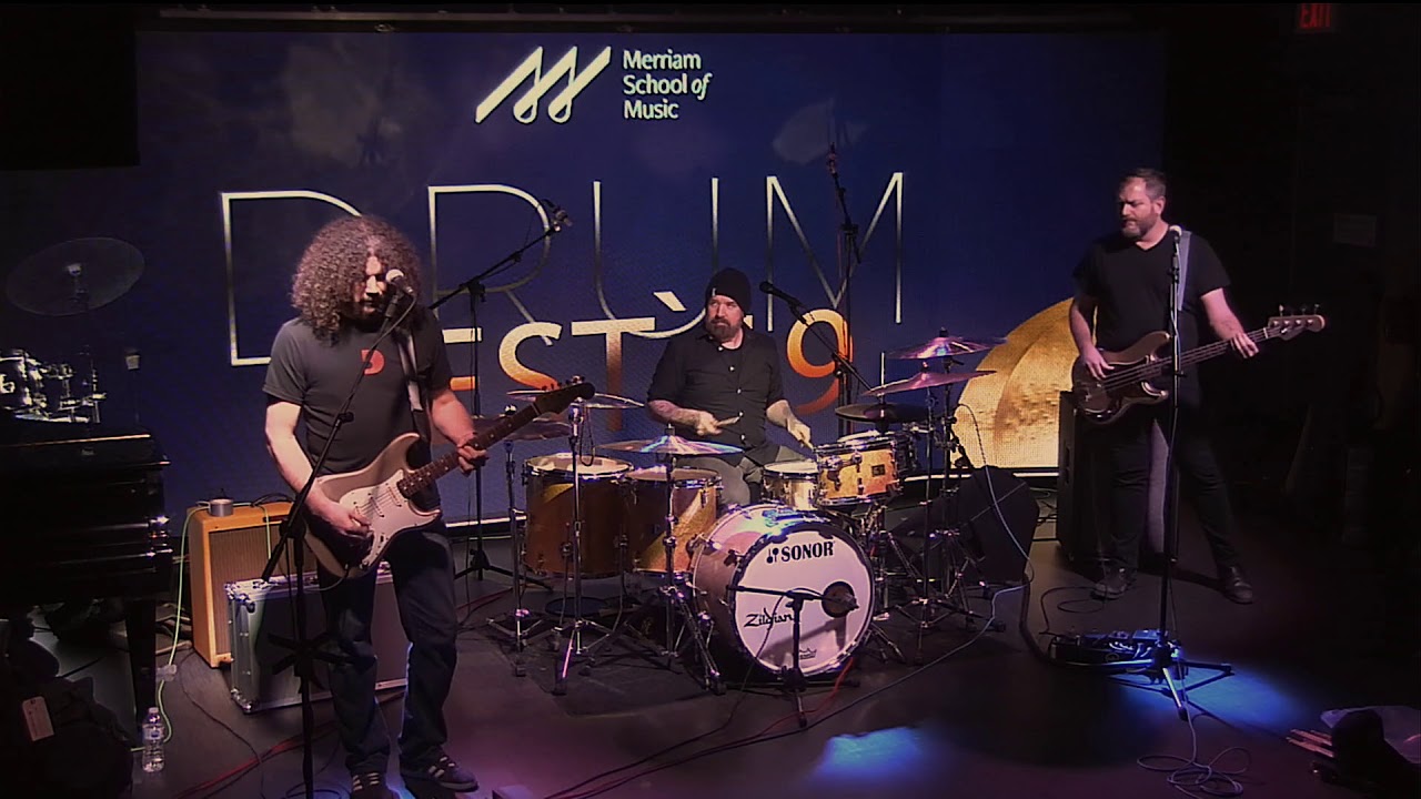 Chris Sutherland with Skrüläg - Ain't Nobody's Business - YouTube