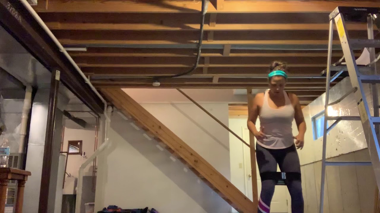 Glute loop- lateral banded walk - YouTube