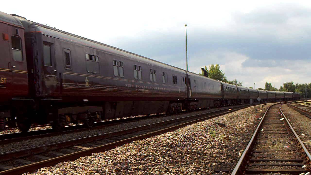 Class 57001 'The Royal Scotsman' - YouTube